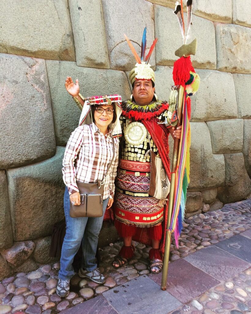 Piedra de los 12 angulos: Como llegar, Medidas, Leyenda